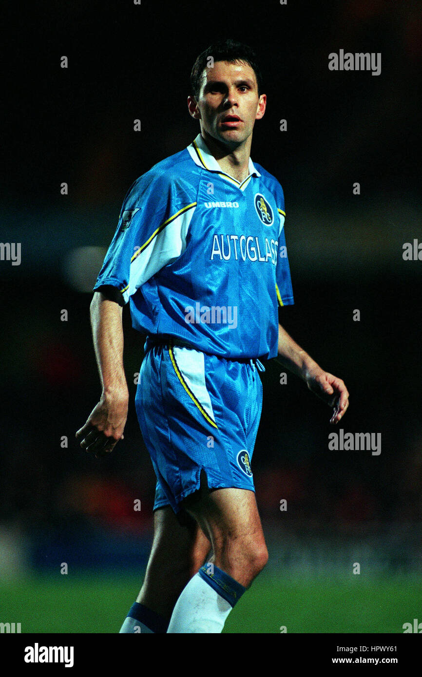 GUSTAVO POYET CHELSEA FC 19 December 1998 Stock Photo - Alamy