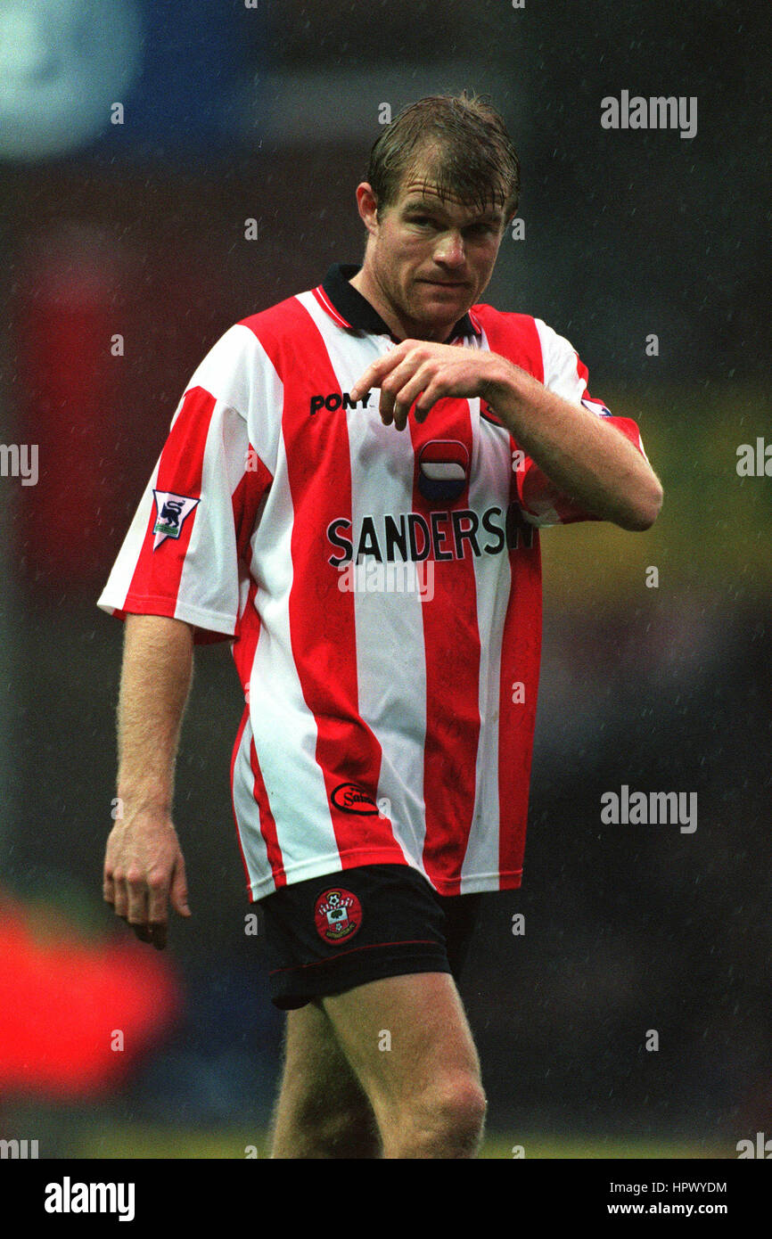 EGIL OSTENSTAD SOUTHAMPTON FC 26 December 1998 Stock Photo - Alamy