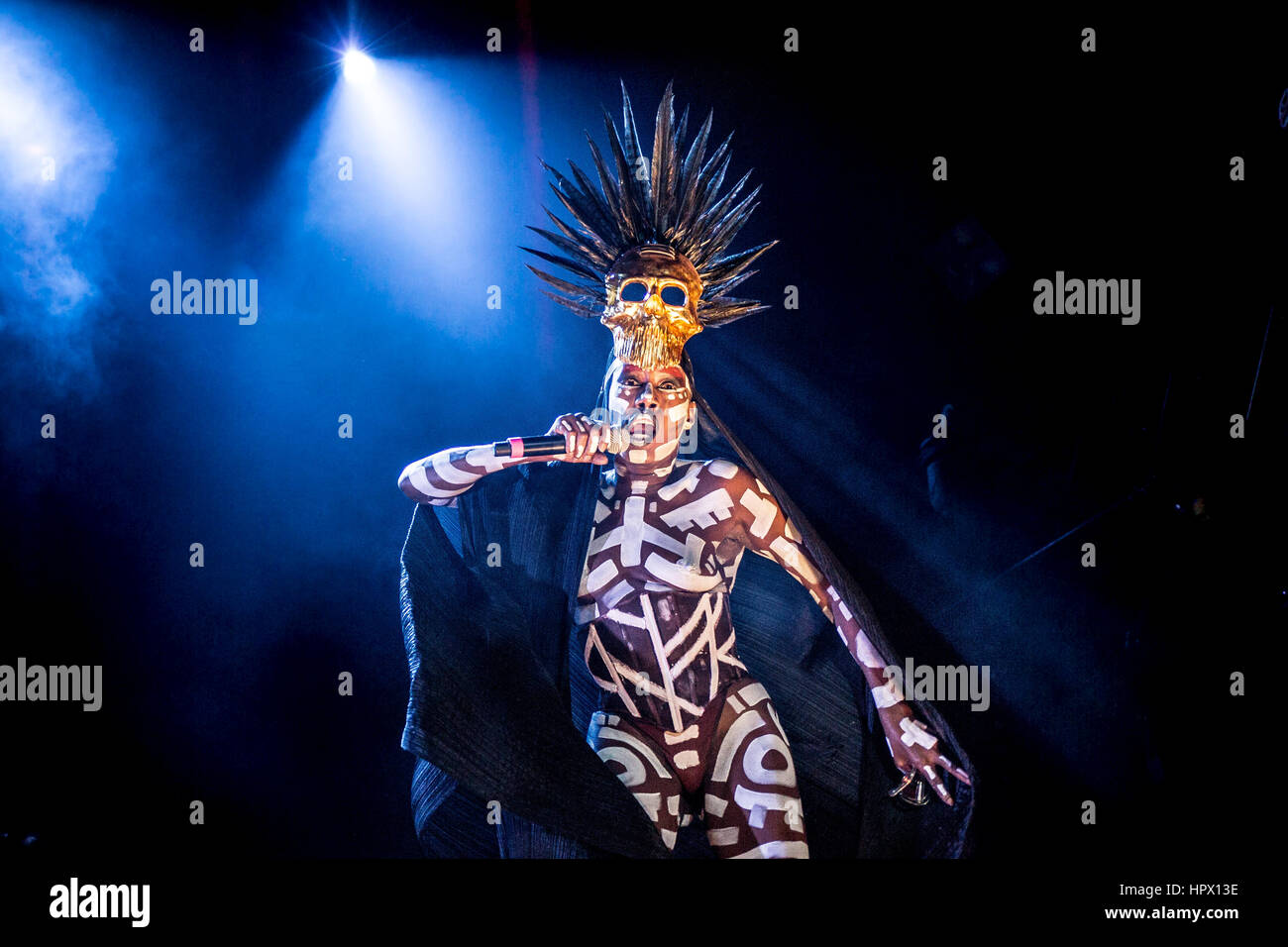 Grace jones in concert hi-res stock photography and images - Alamy