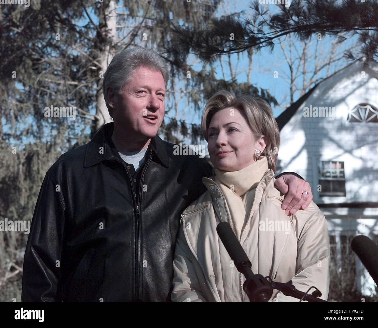 President Clinton and first lady Hillary Rodham Clinton talk to the ...