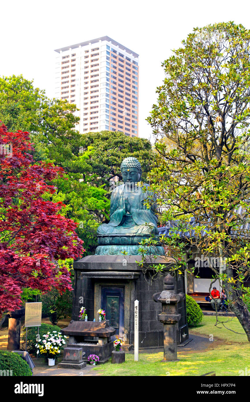 Bronze Budda at Tennoji Temple Yanaka Tokyo Japan Stock Photo - Alamy