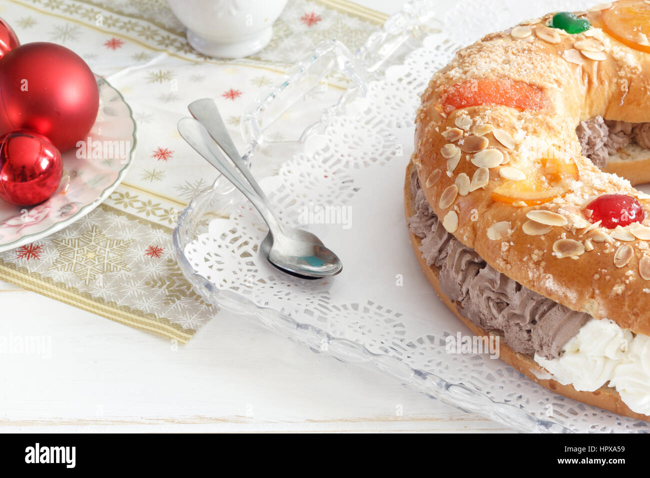 Spanish king cake hi-res stock photography and images - Alamy