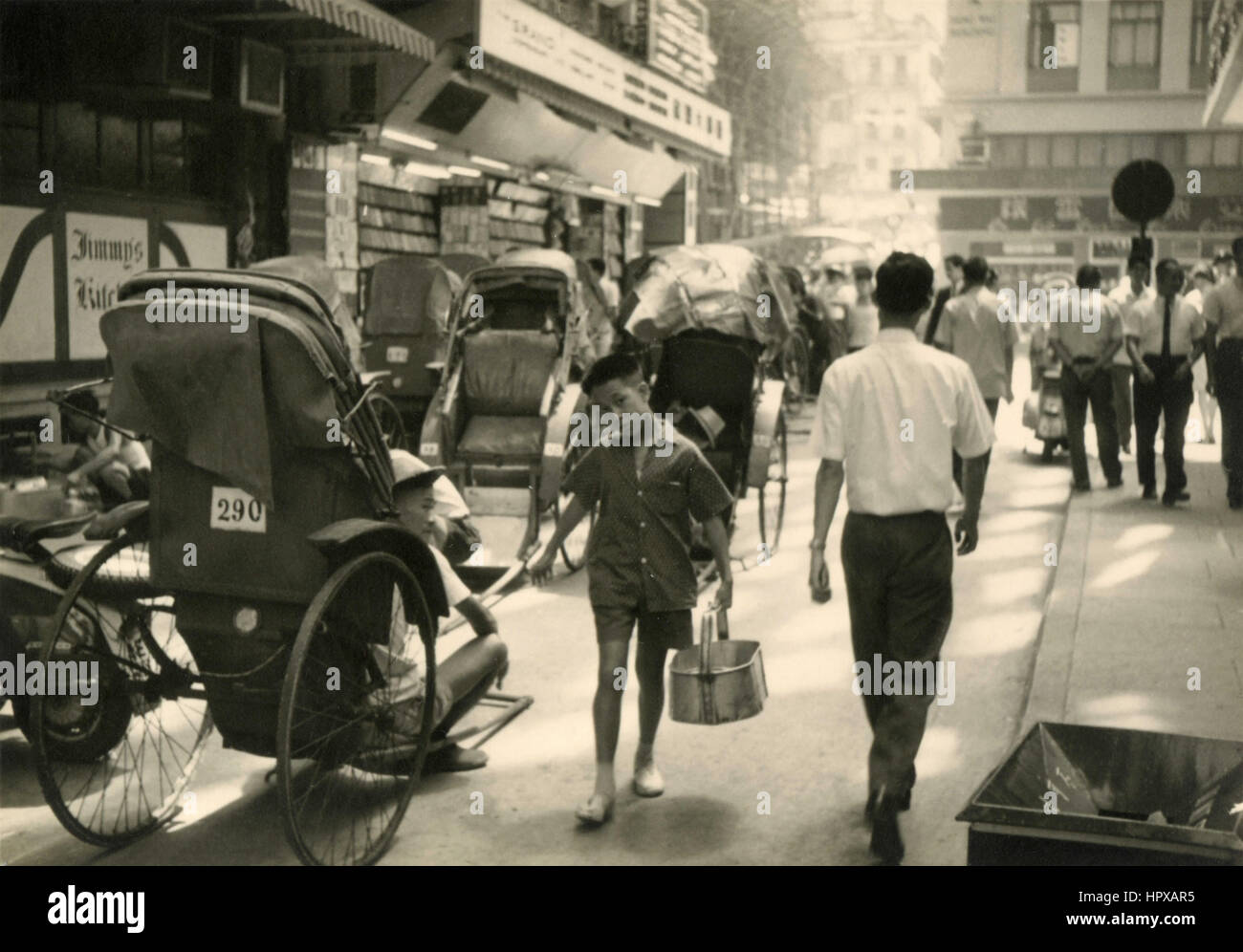 China in 1960s hi-res stock photography and images - Alamy