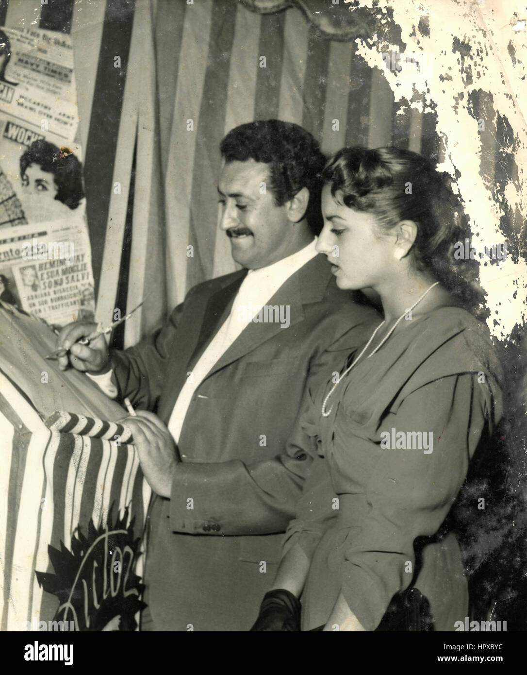 Italian restaurant 1950s hi-res stock photography and images - Alamy