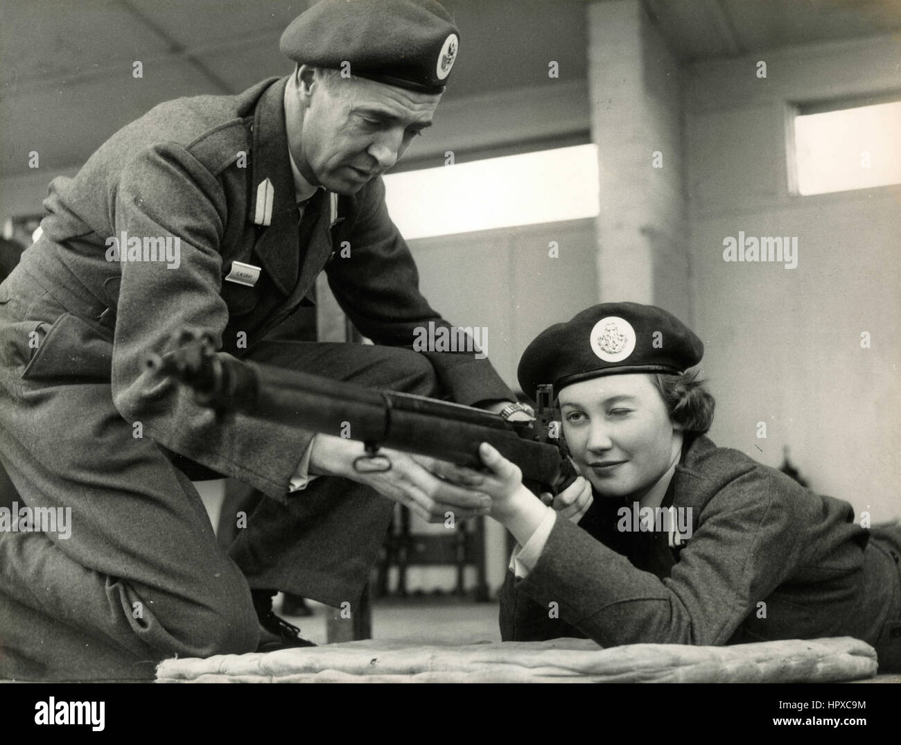 Military training hi-res stock photography and images - Alamy