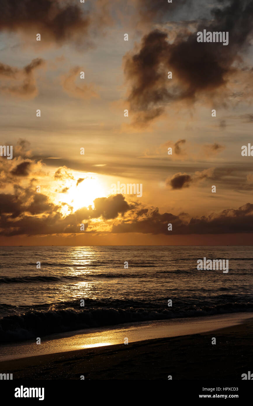 Sunrise from gold coast hi-res stock photography and images - Alamy