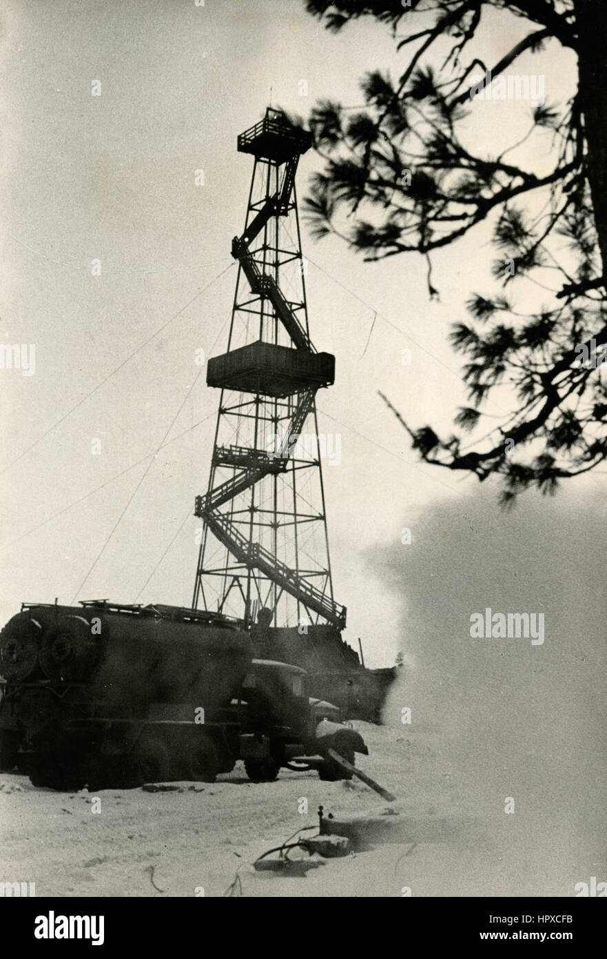 Drilling oil in Siberia, Russia Stock Photo - Alamy