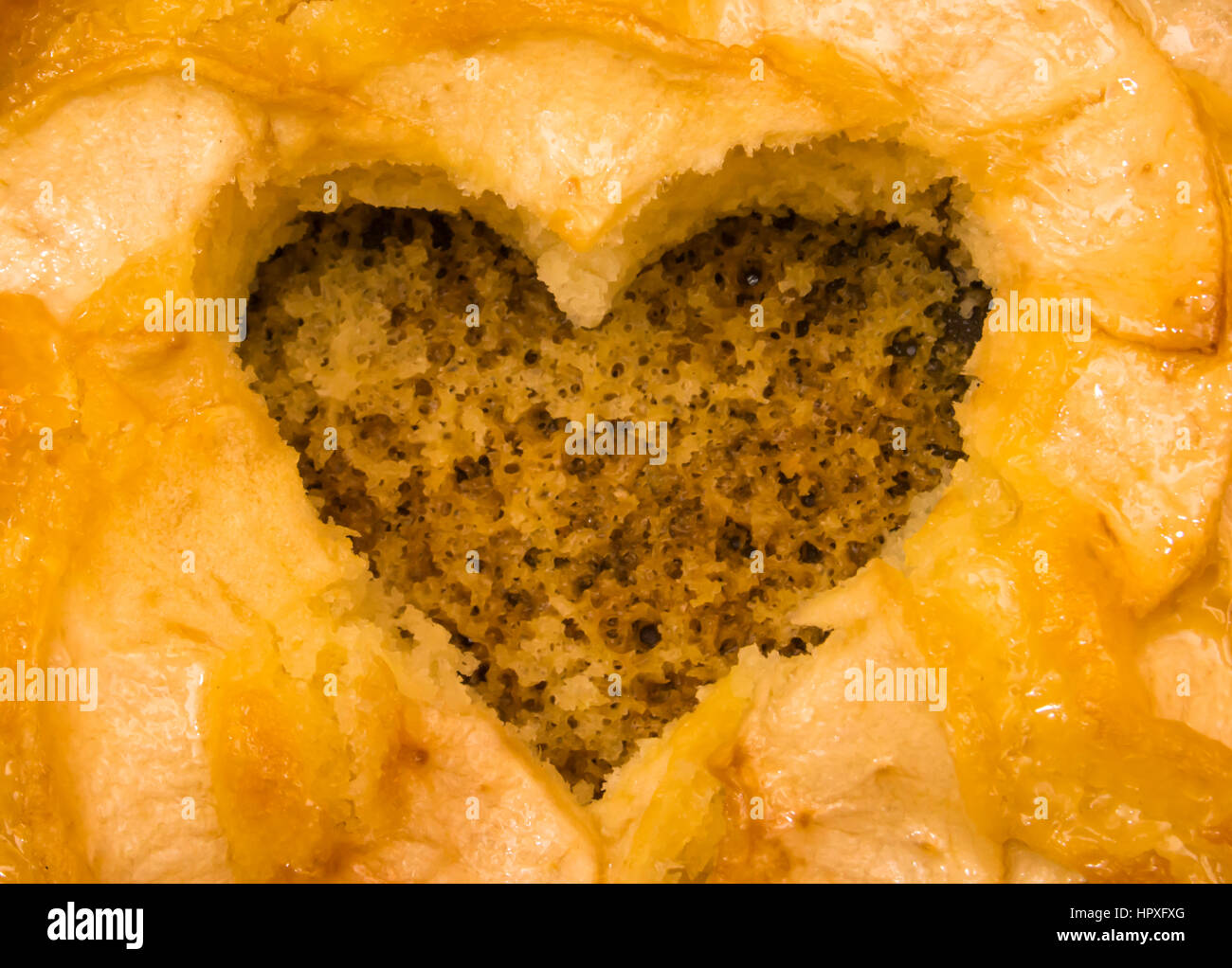 Hollow cake hi-res stock photography and images - Alamy