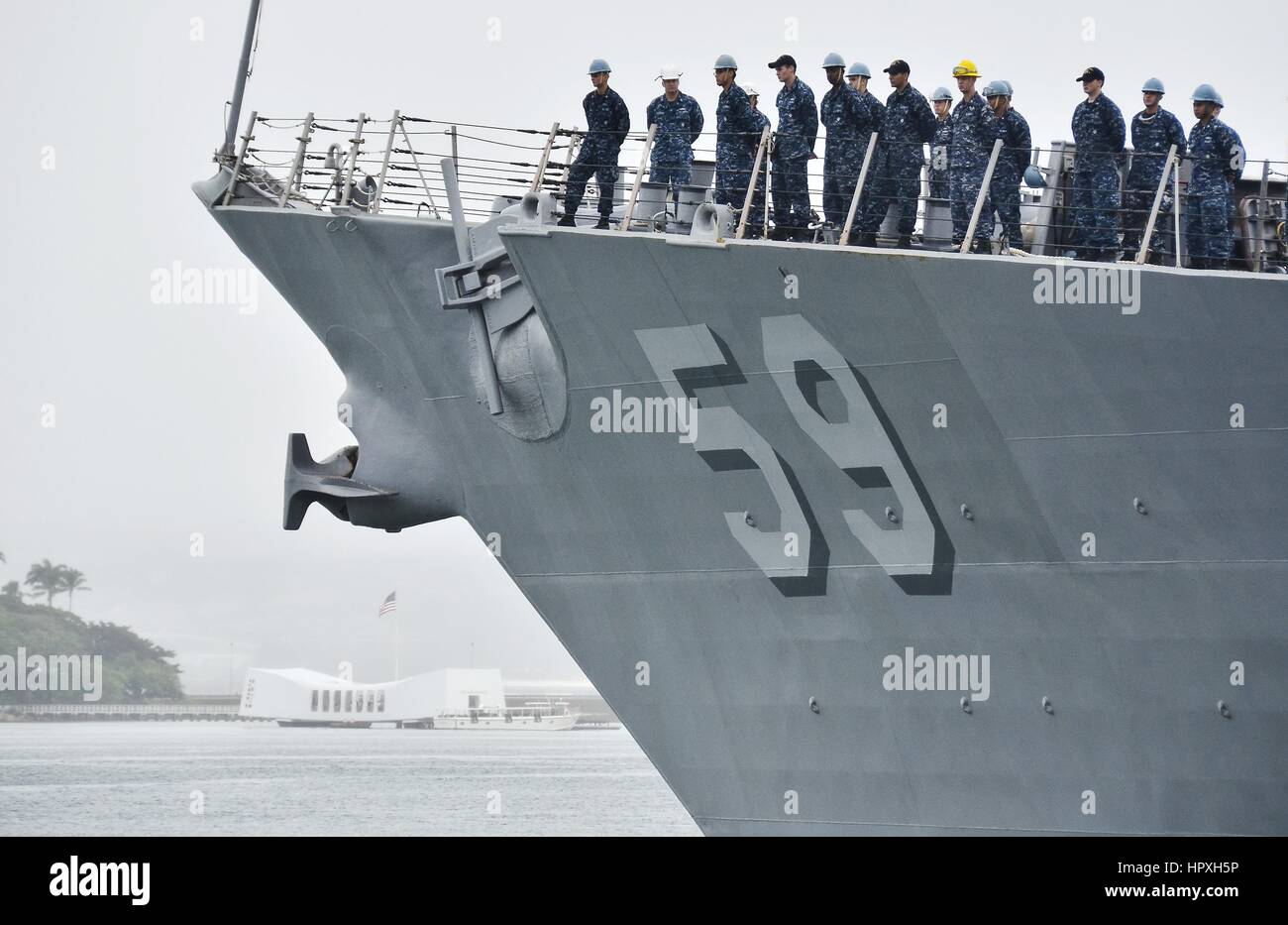 USS Russell passes the USS Arizona Memorial as the ship departs Join ...