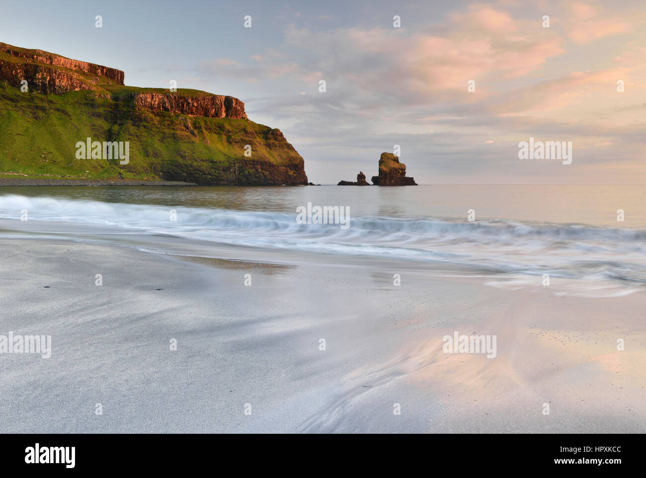 Sea and beach in Talisker Bay, cliffs and rocks, Isle of Skye, Scotland ...