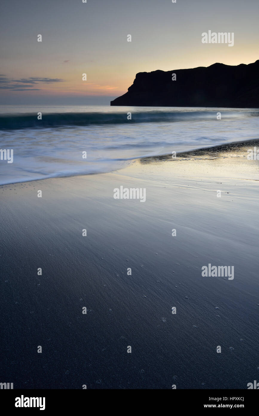 Talisker bay skye beach hi-res stock photography and images - Alamy