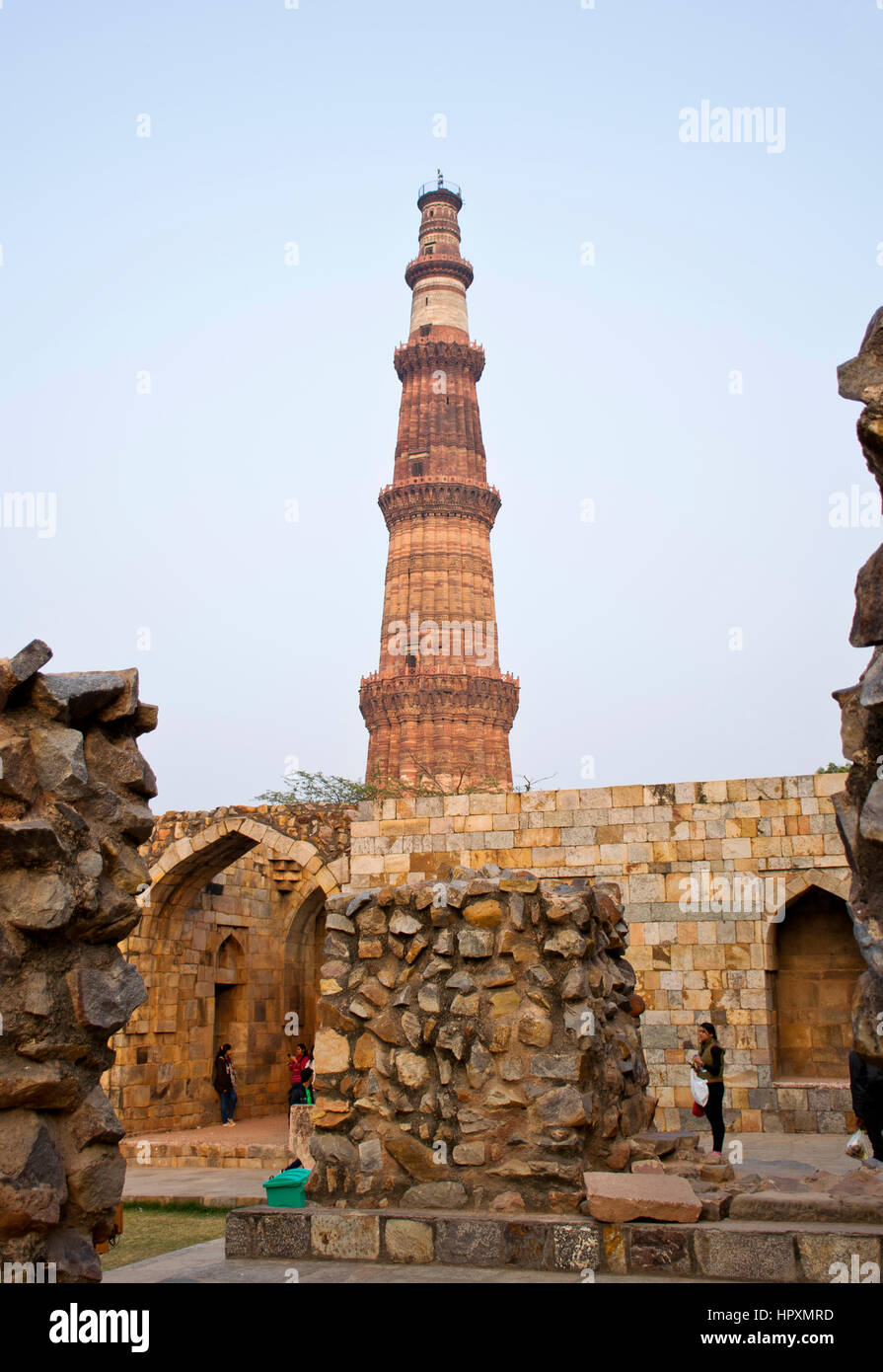 Qutub Minar Complex, New Delhi Stock Photo - Alamy