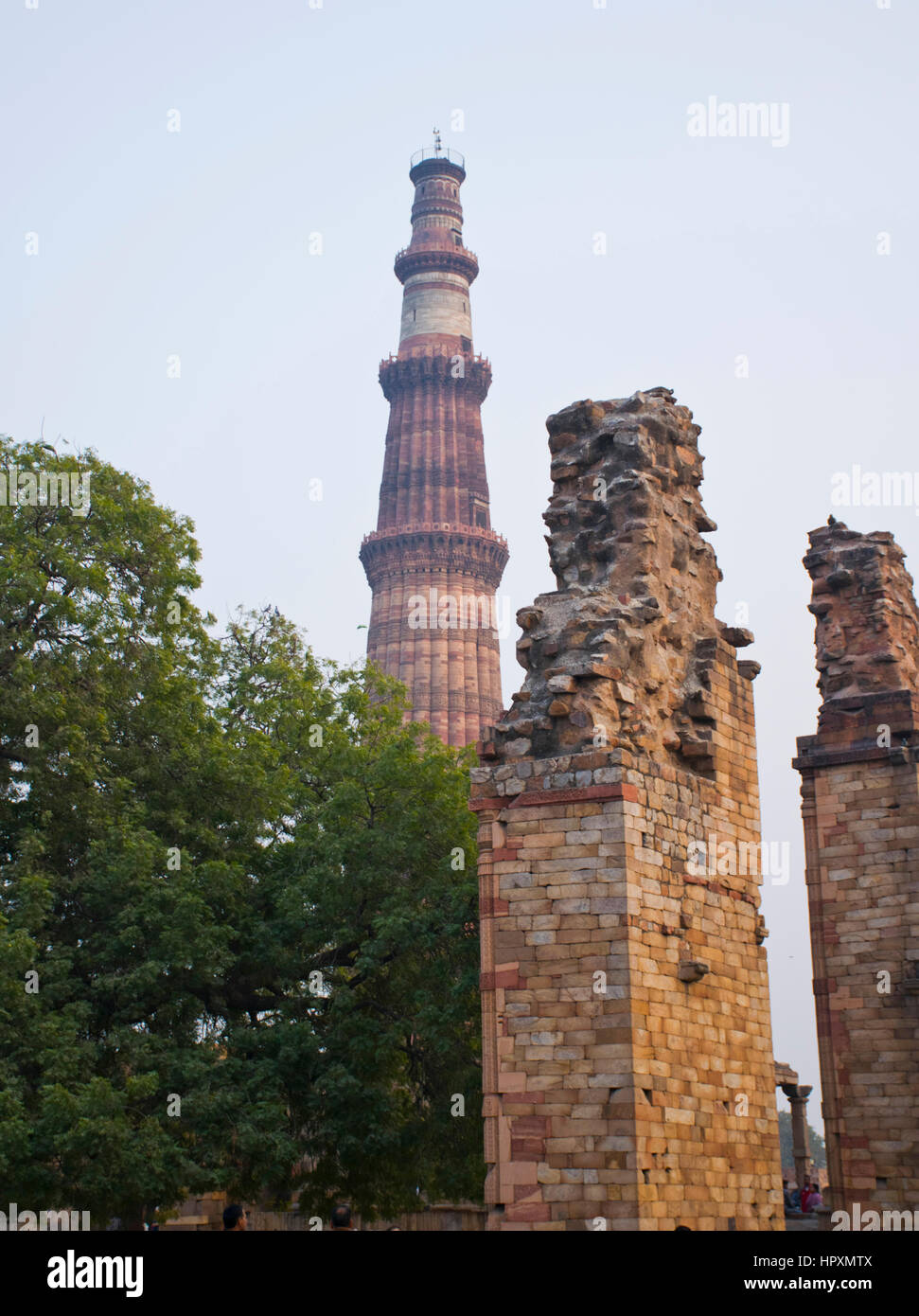 Qutub Minar Complex, New Delhi Stock Photo - Alamy