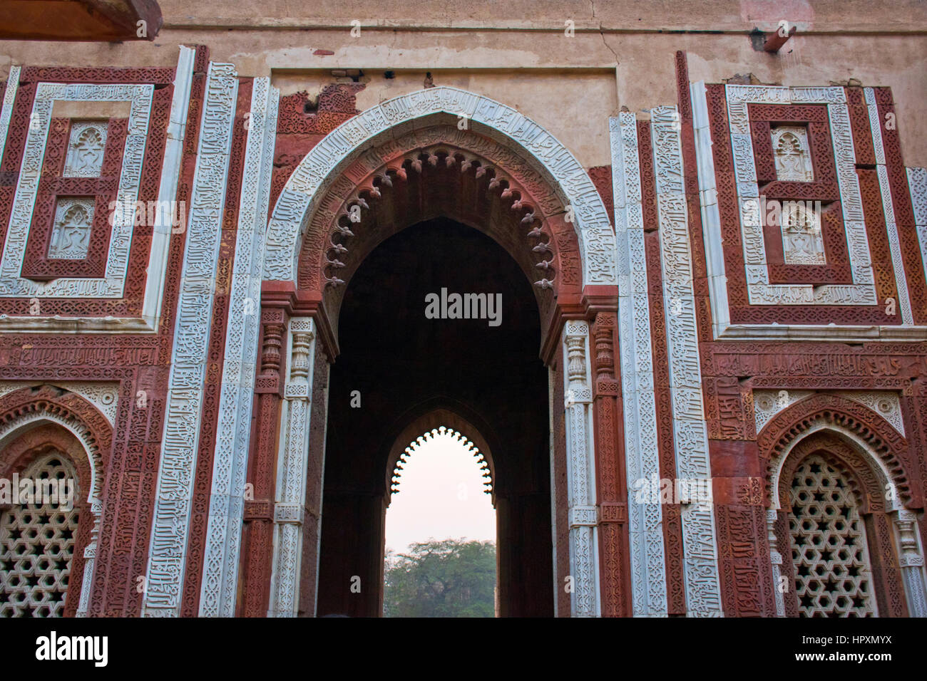 Alai Darwaza Gateway, Mehrauli Archaeological Park, Delhi, India Stock ...
