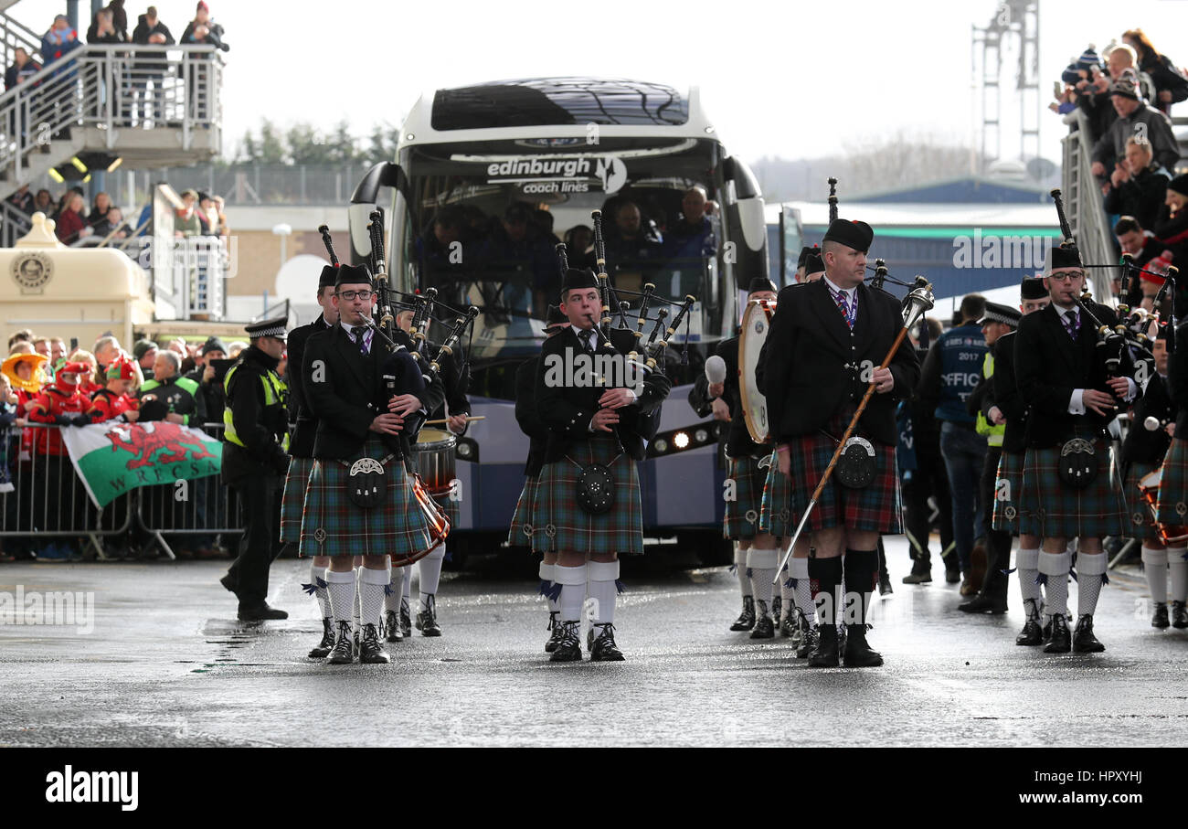 The Scotland team bus arrives for the RBS 6 Nations match at BT ...