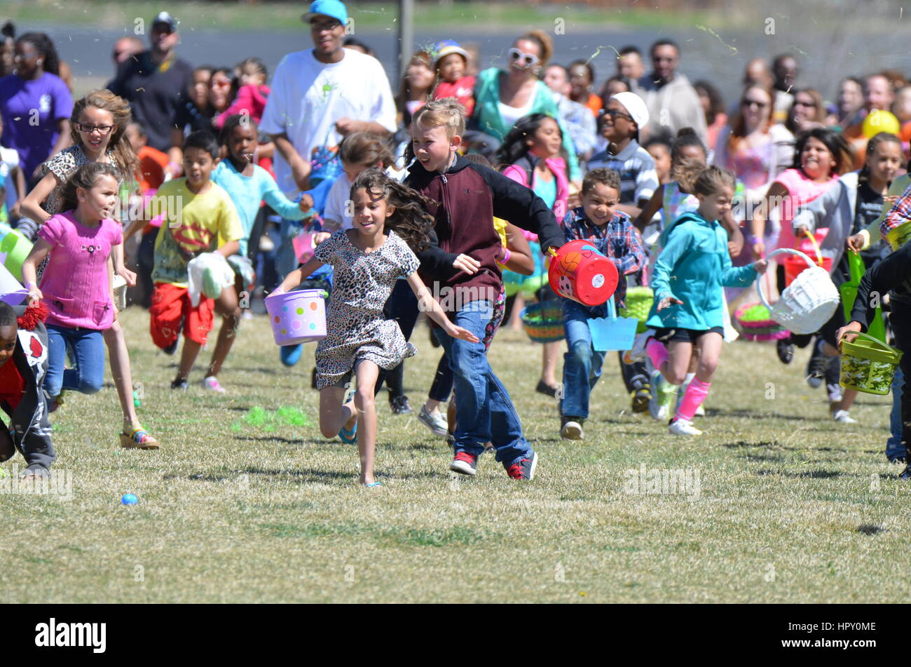 Children running to jesus hi-res stock photography and images - Alamy