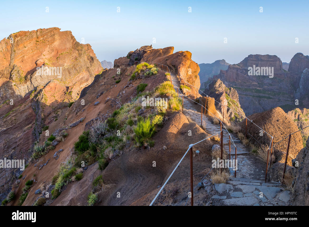 Pico do Cidrao seen from Hiking trail from Pico do Arieiro to Pico ...