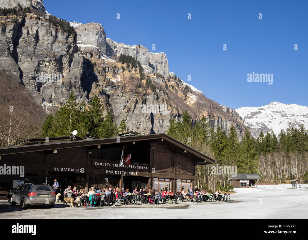 Chalet du Cirque du Fer A Cheval bar restaurant in Reserve Naturelle de ...
