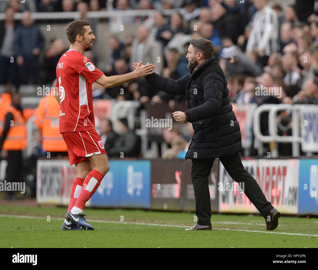 Bristol City manager Lee Johnson celebrates with Gary O'Neil after ...