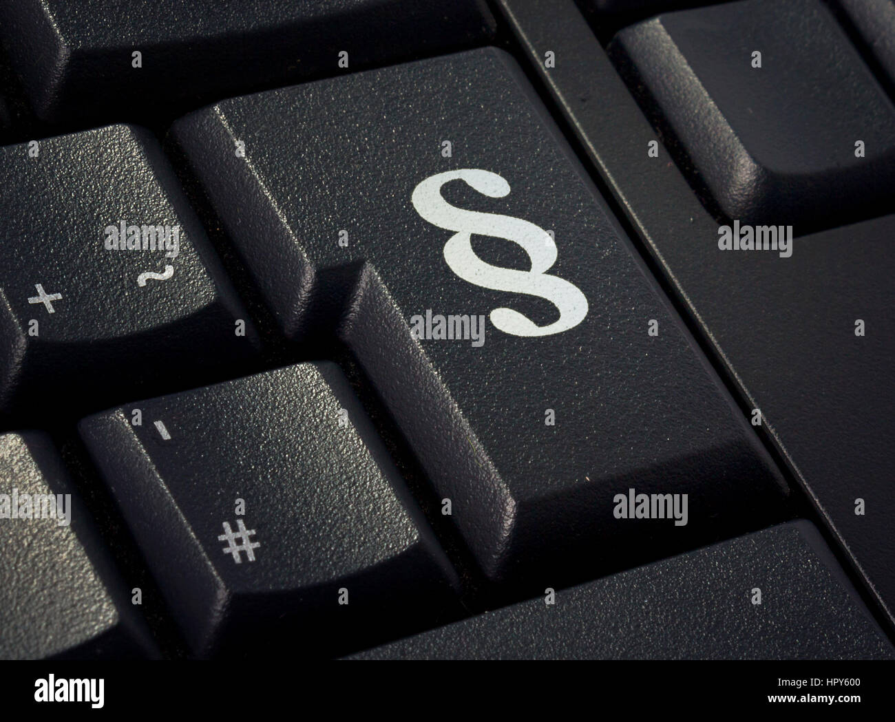 Return key of a black keyboard with the shape of a paragraph symbol ...
