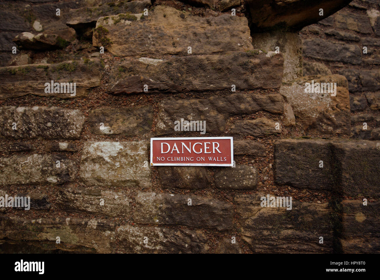 Dangerous structure sign hi-res stock photography and images - Alamy