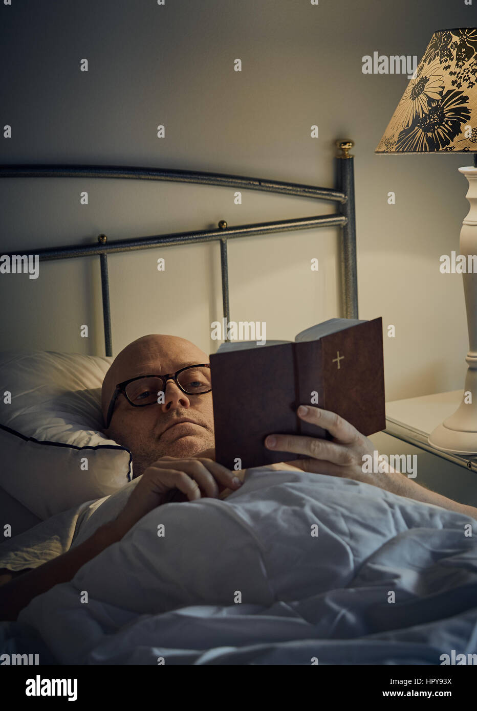 Bible on bedside table hi-res stock photography and images - Alamy