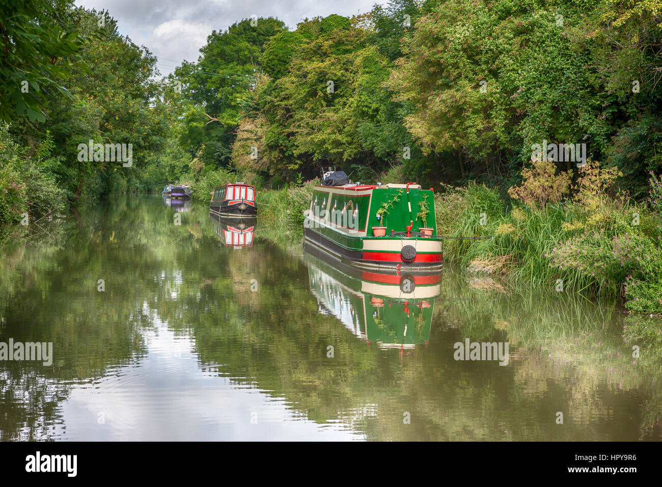 Waterside scene hi-res stock photography and images - Alamy