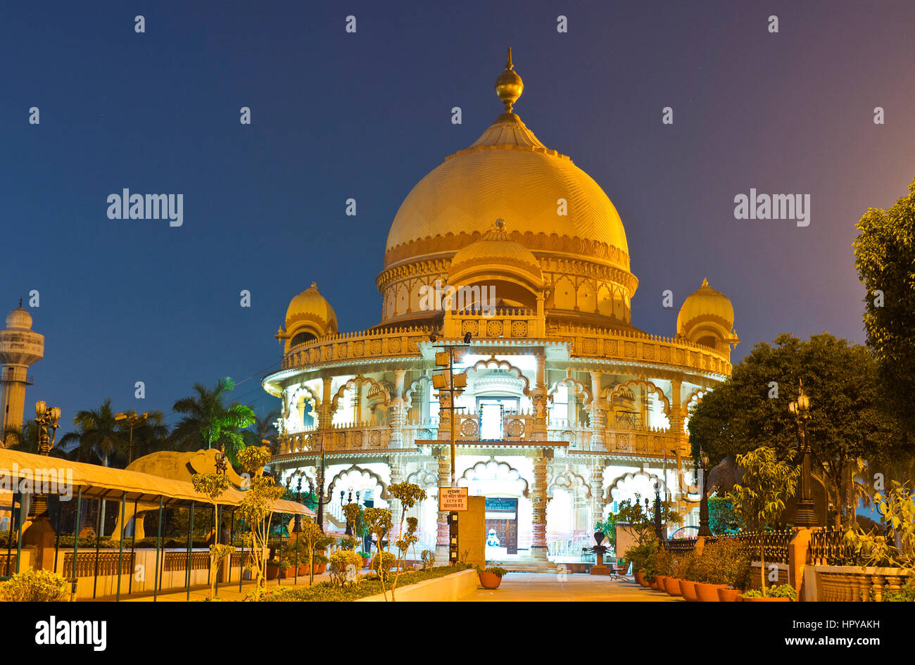 Chhatarpur temple chhatarpur new delhi hi-res stock photography and images - Alamy