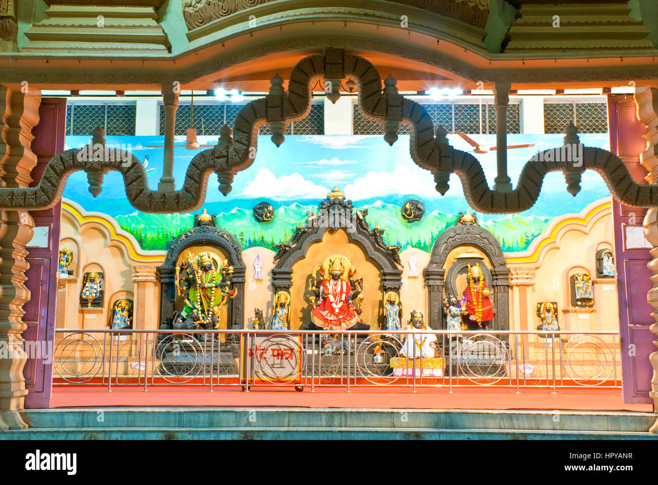 Chhatarpur temple chhatarpur new delhi hi-res stock photography and ...