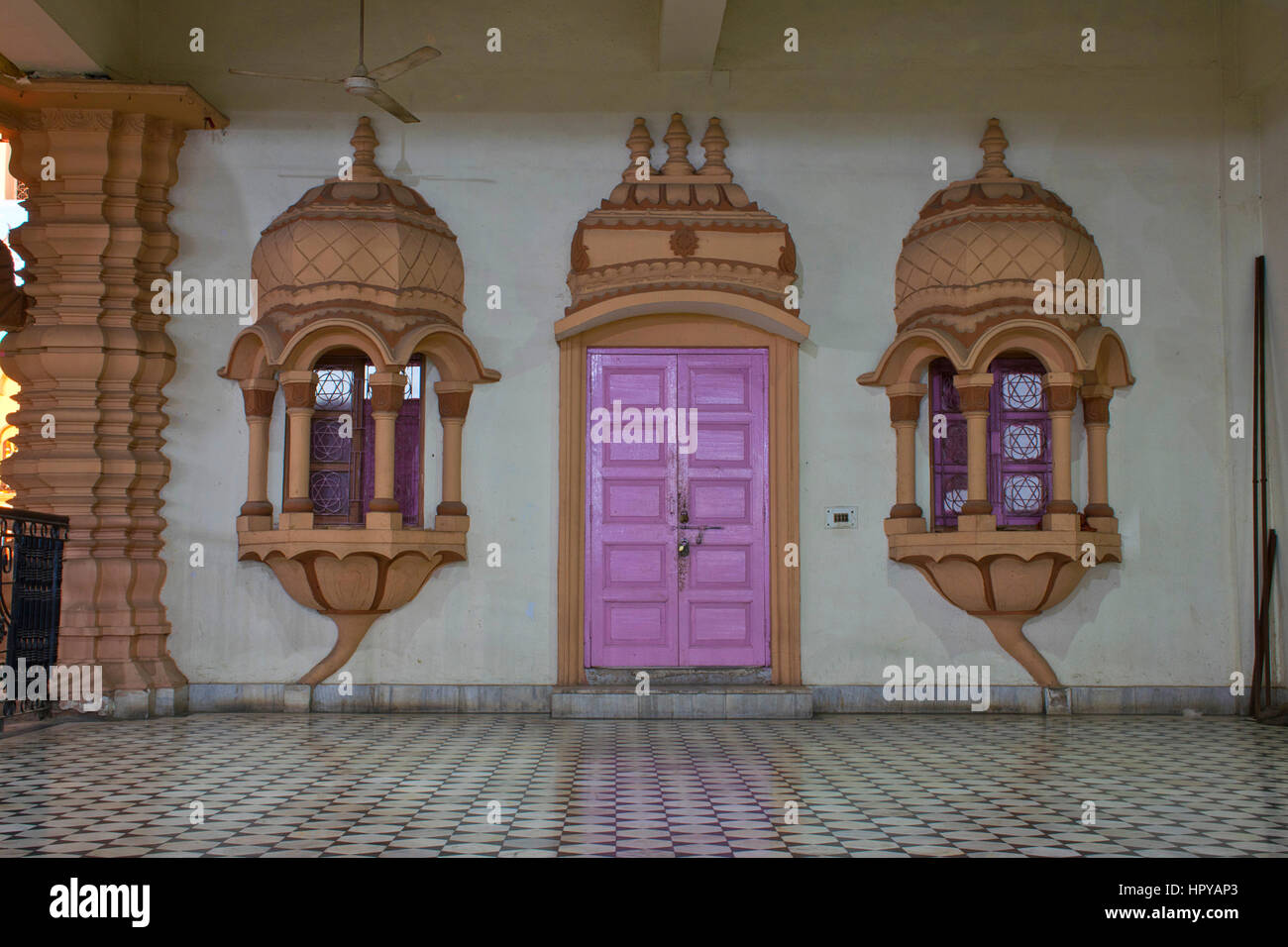 Chhatarpur temple chhatarpur new delhi hi-res stock photography and ...