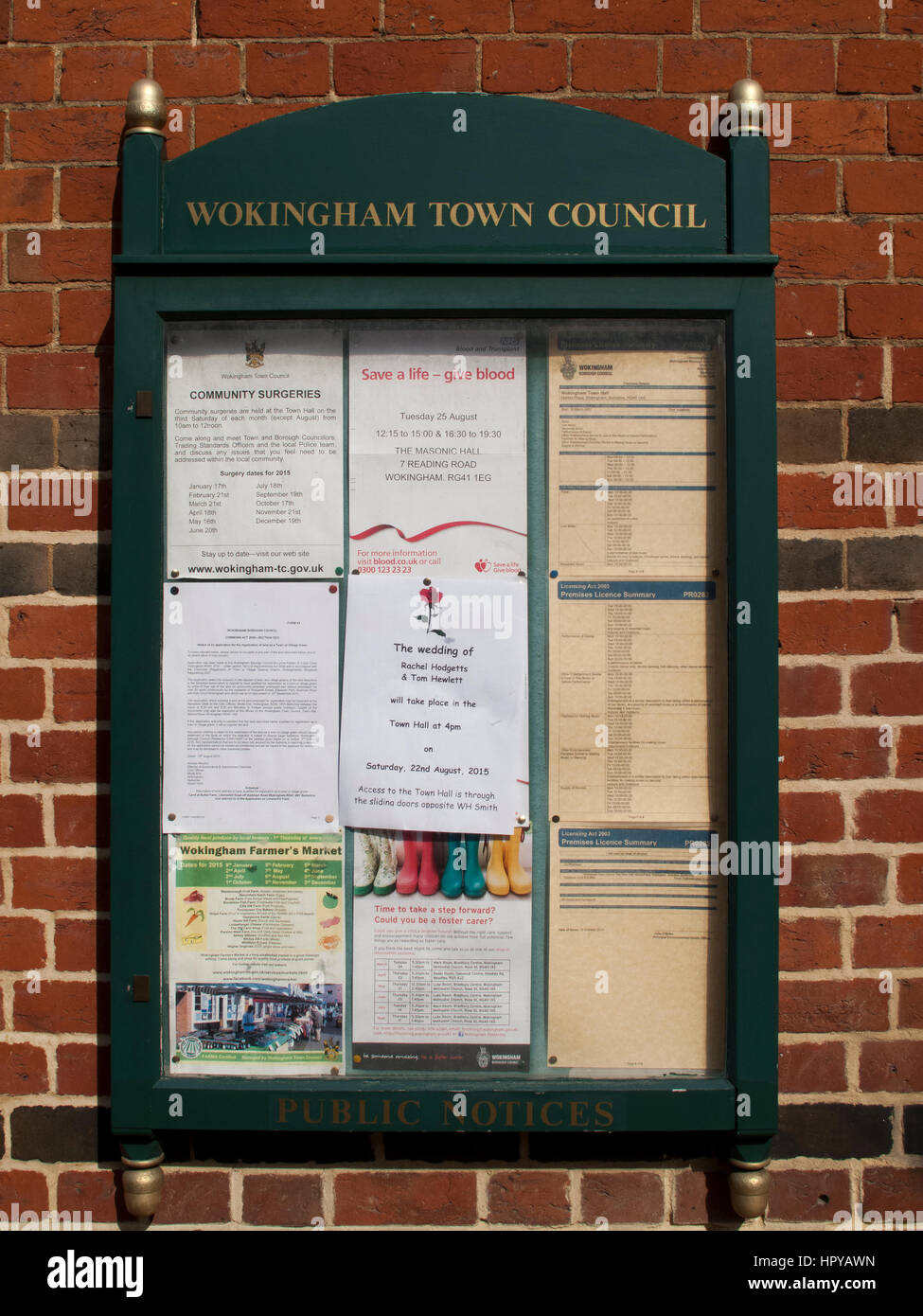 Wokingham council town hall hi-res stock photography and images - Alamy