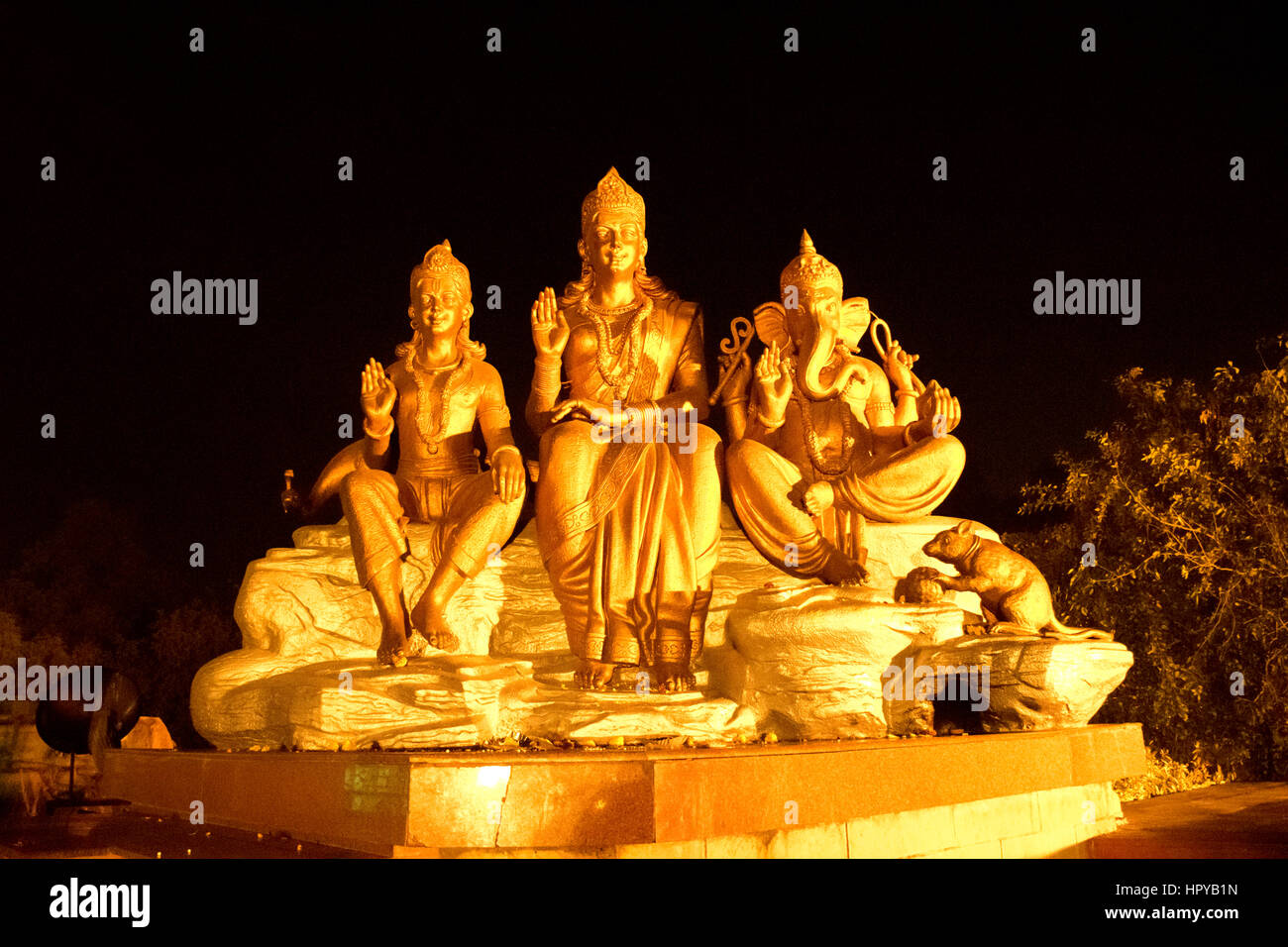 "Hindu Lord Ganesh and Parvati Sculpture Stock Photo - Alamy