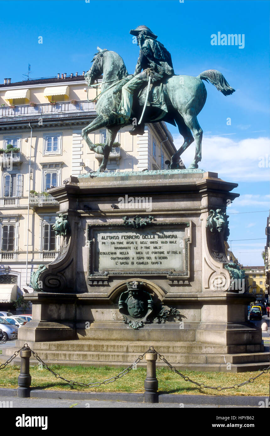 monument of a Italian leader during the Italian resurgence Stock Photo ...