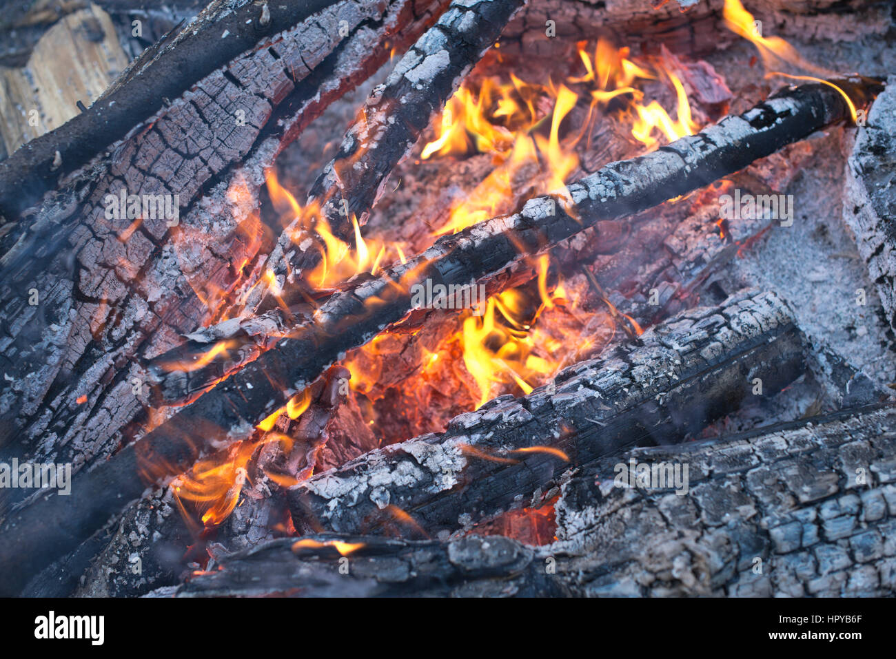 Real fire and flame hi-res stock photography and images - Alamy