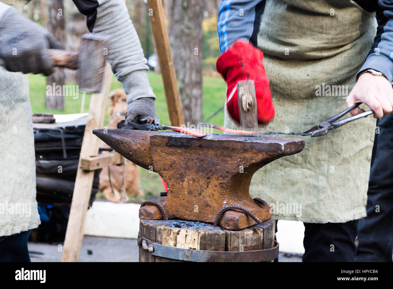 Medieval glove craft hi-res stock photography and images - Alamy