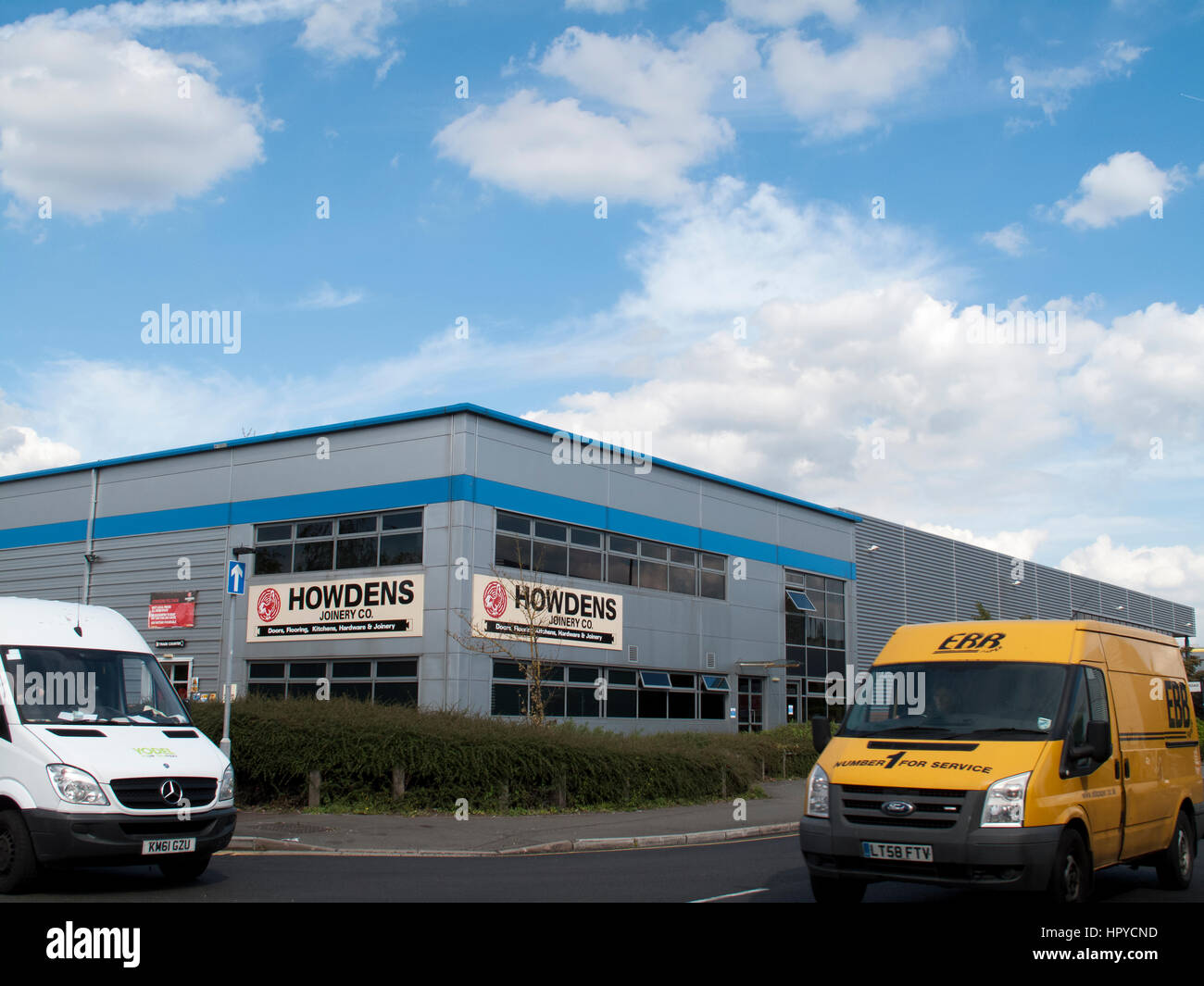 Howdens kitchens hi-res stock photography and images - Alamy