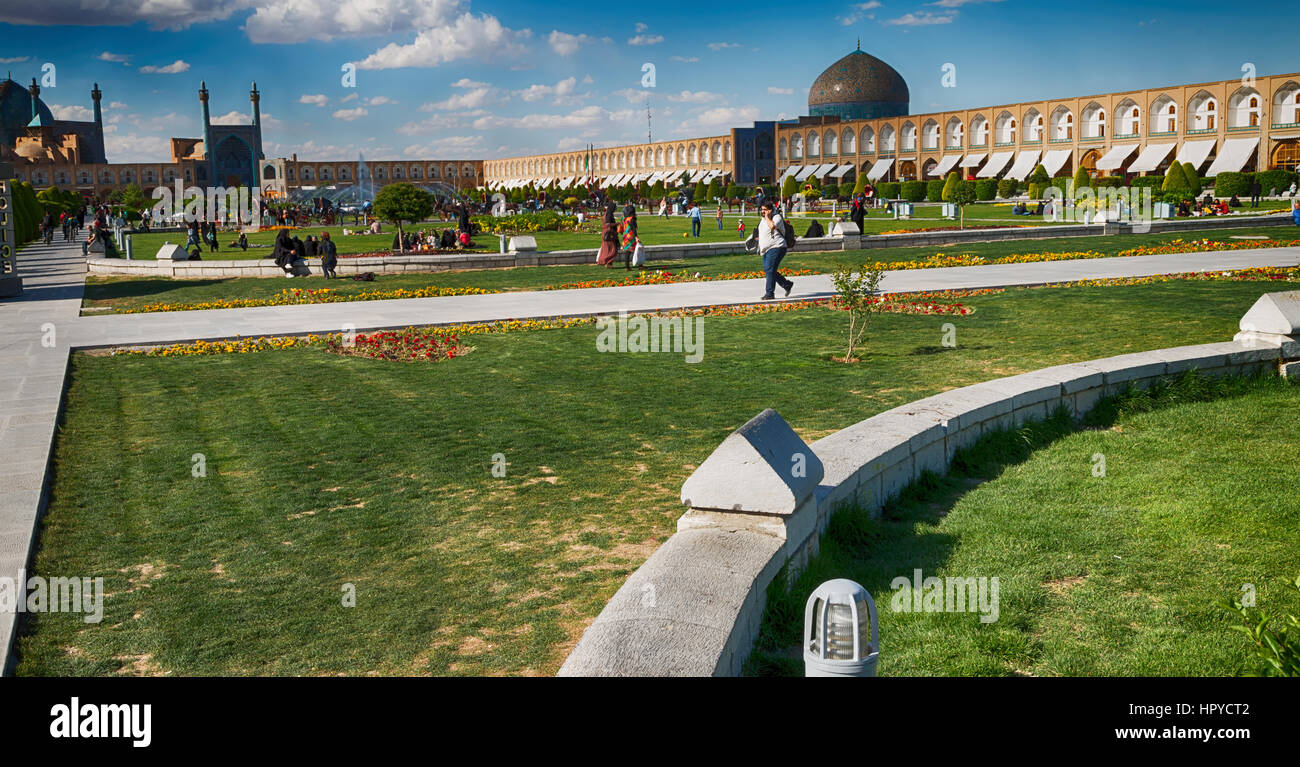 in iran old square mosque and fountain water backlight Stock Photo - Alamy