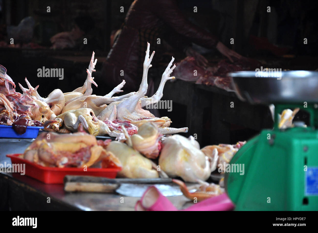 Fresh chickens in an Asian meat market, Vietnam Stock Photo - Alamy