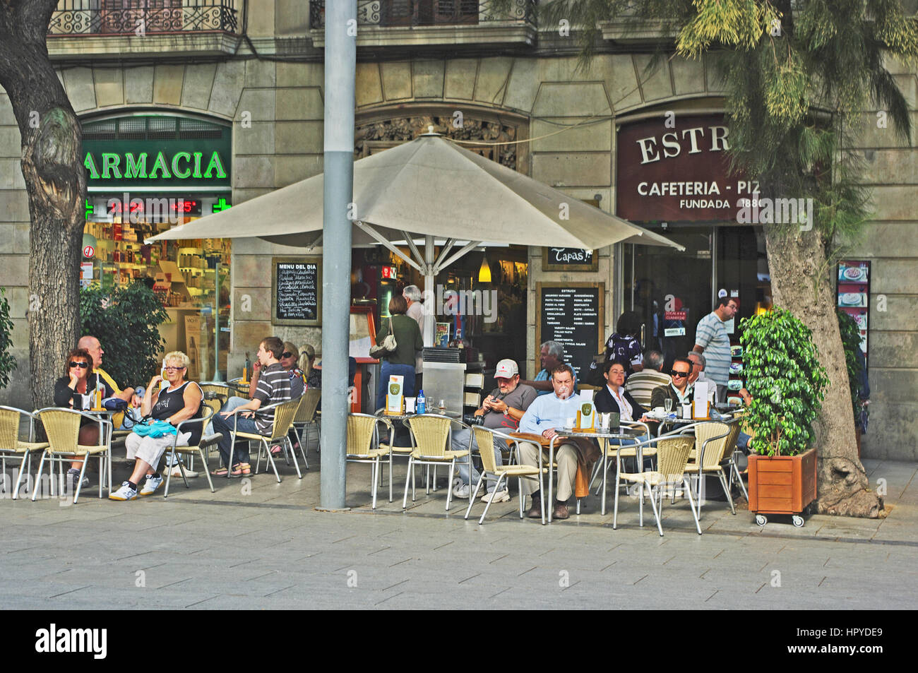 Barcelona, Cafe, Spain, Old Town Stock Photo - Alamy