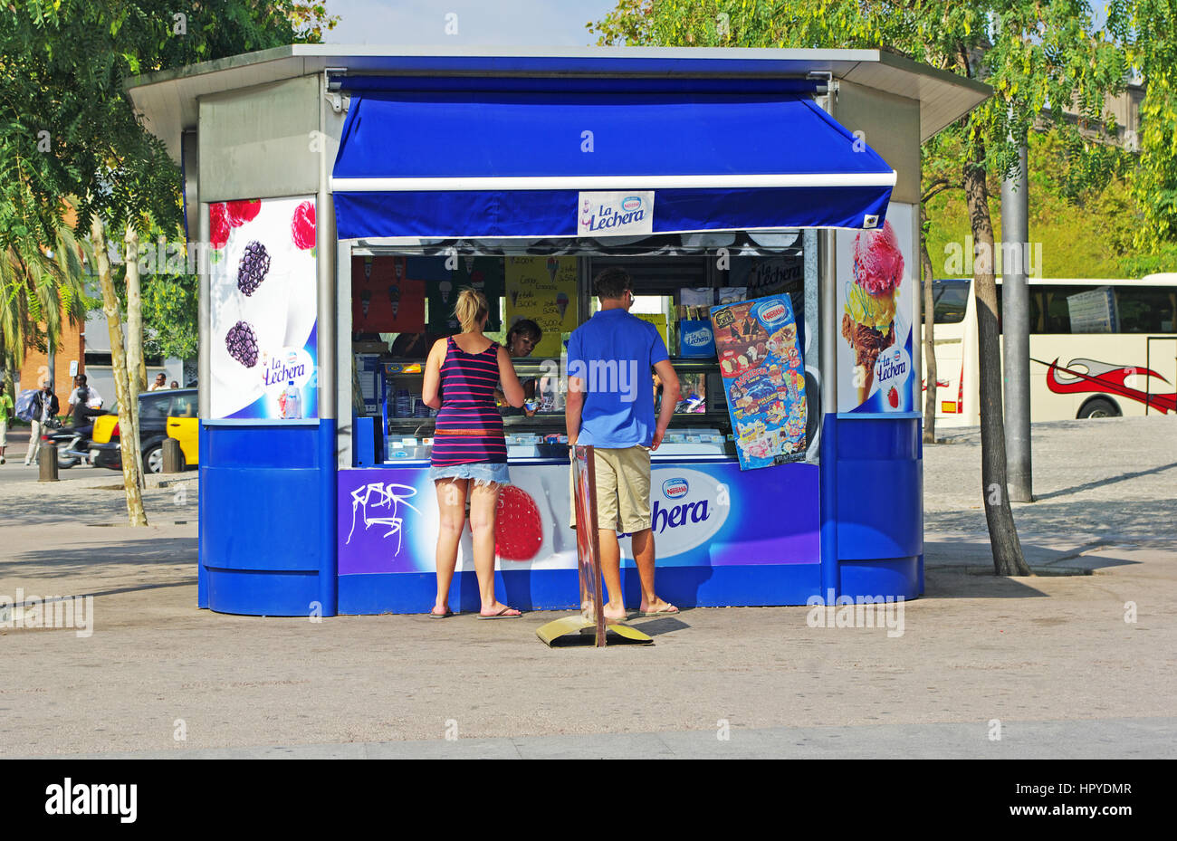 Ice cream stall hi-res stock photography and images - Alamy