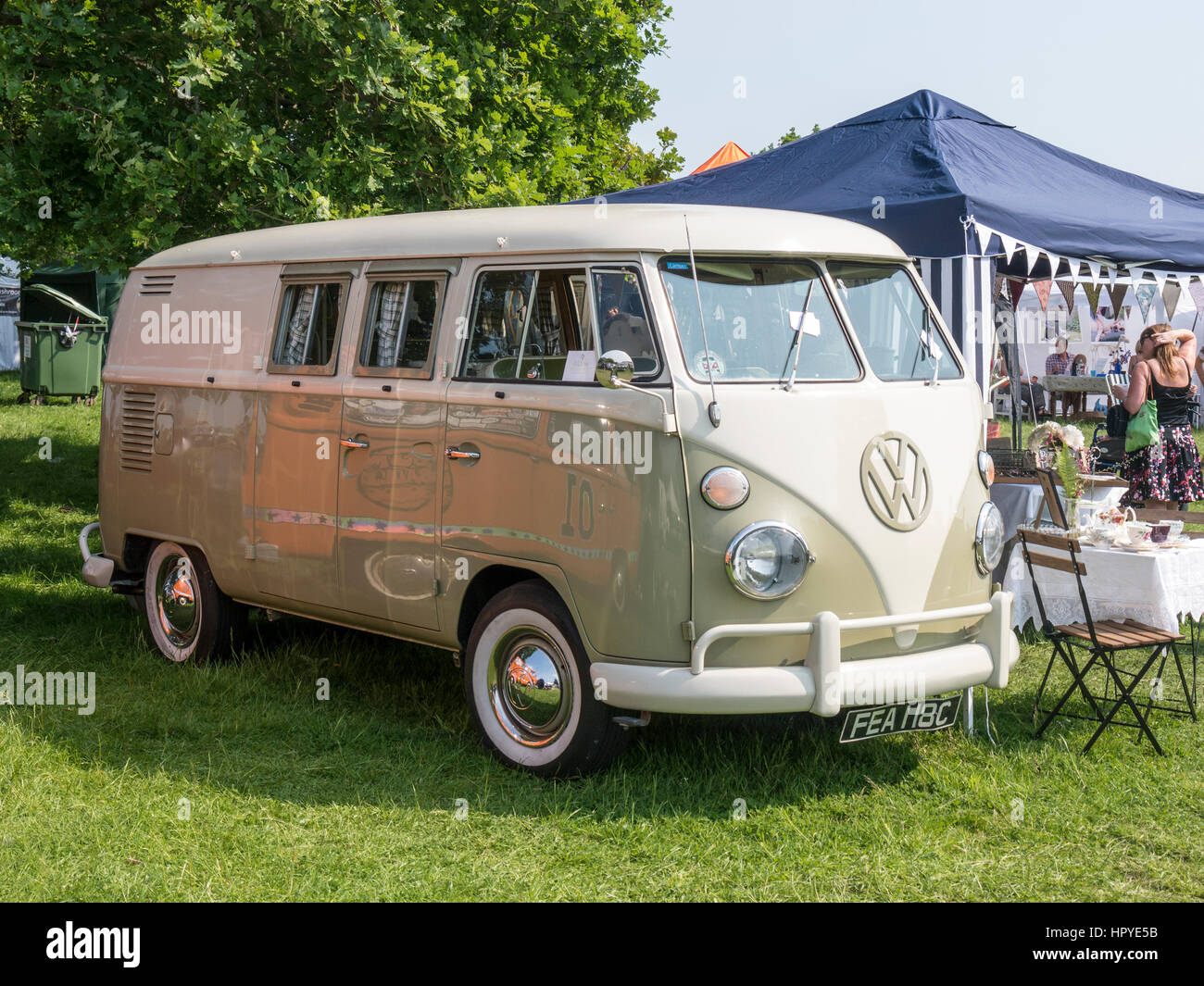 Classic vw camper van hi-res stock photography and images - Alamy
