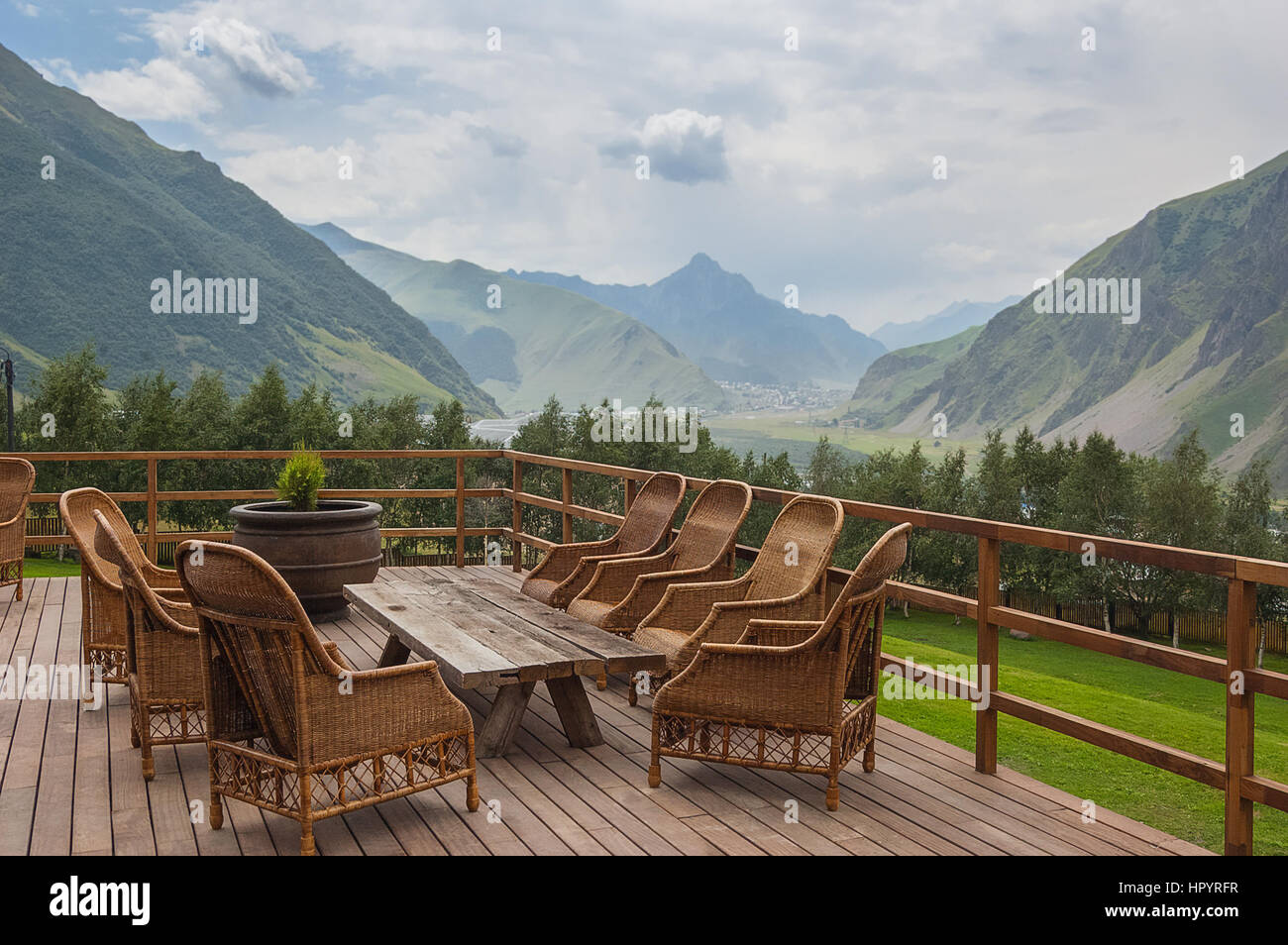 Beautiful garden in countryside surrounded hi-res stock photography and ...