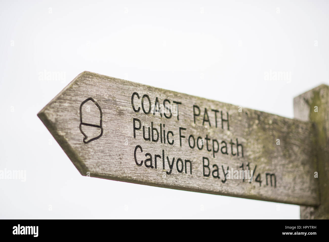 Coast Path sign, Cornwall, UK Stock Photo - Alamy
