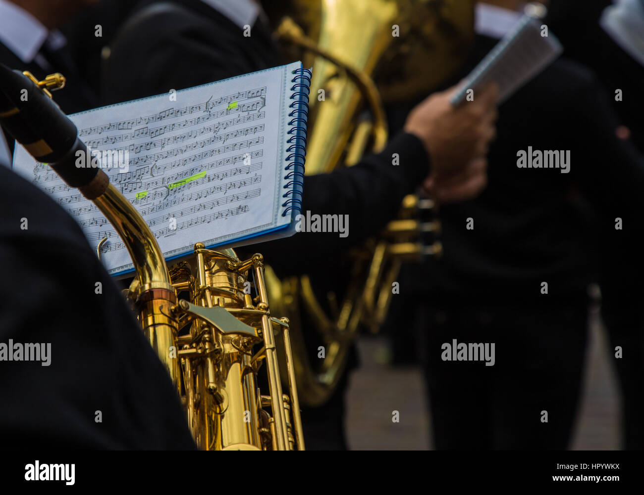 Reading sheet music hi-res stock photography and images - Alamy