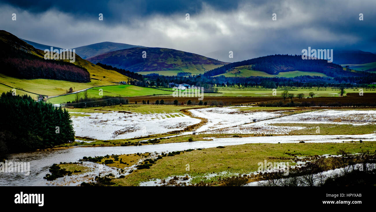 River tweed valley scotland hi-res stock photography and images - Alamy