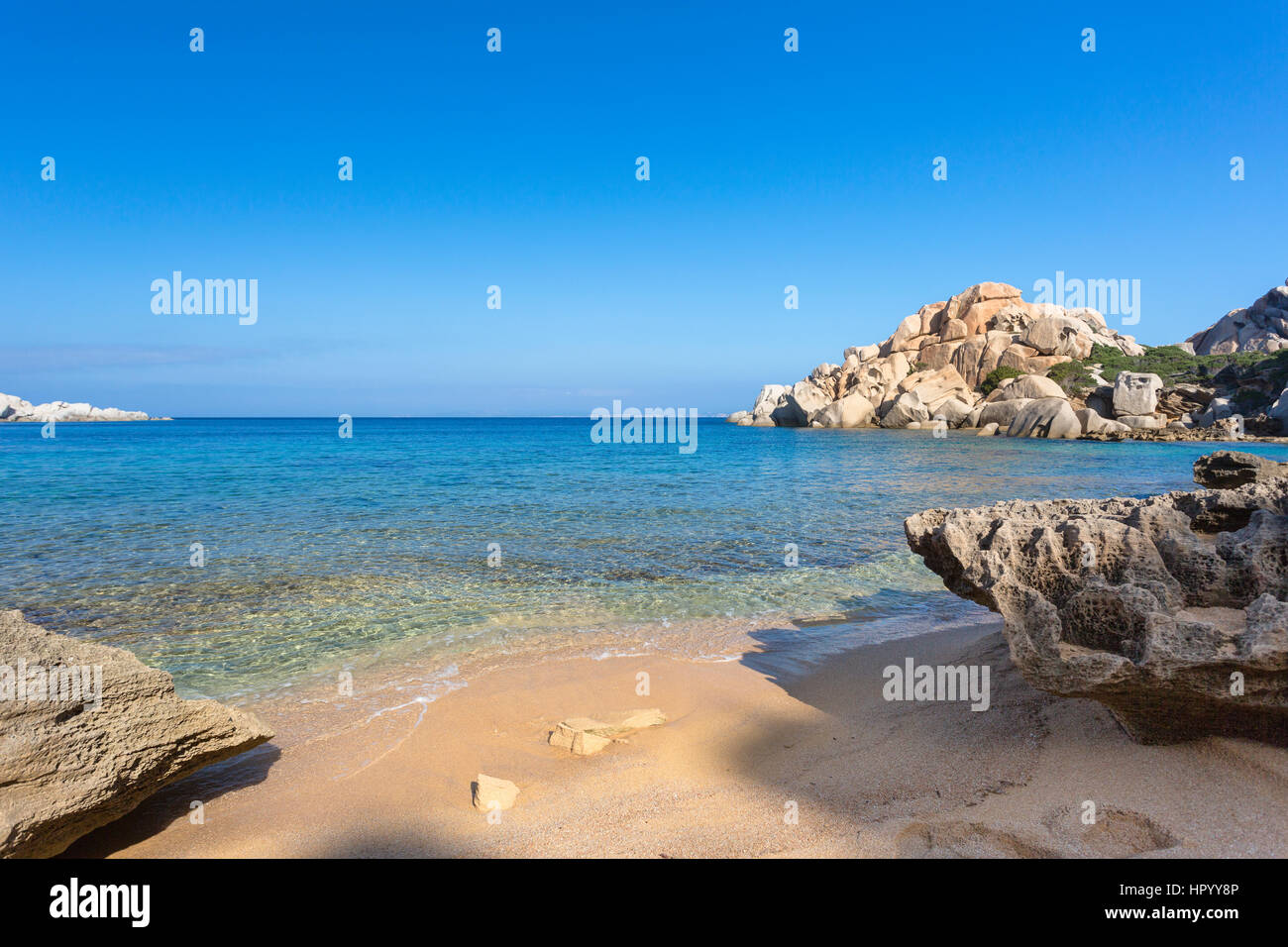 Cala Spinosa little beach at capo Testa, Santa Teresa di Gallura ...