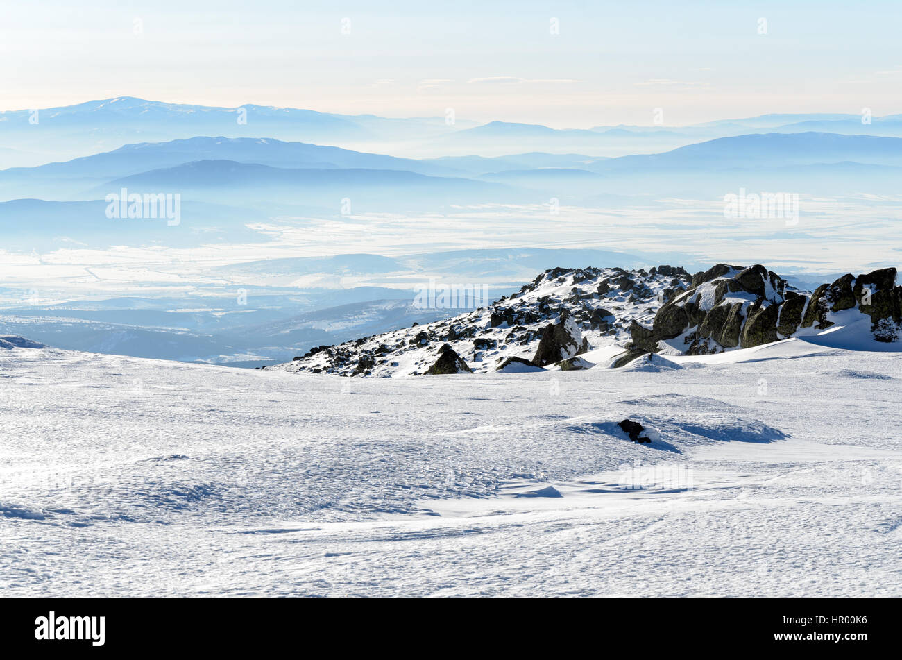 Cloudless wintry hi-res stock photography and images - Alamy