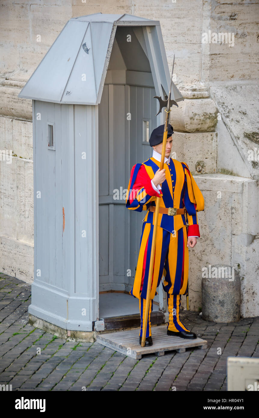 Swiss guard in traditional uniform hi-res stock photography and images ...
