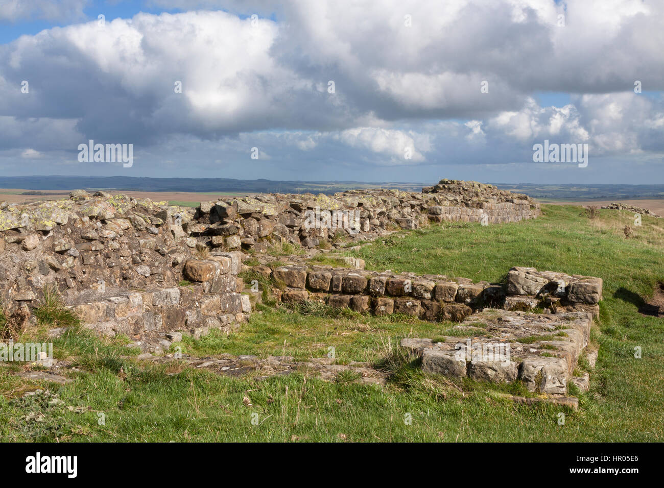 Hadrian's Wall: turret 35A on Sewingshields Crags, looking east Stock ...