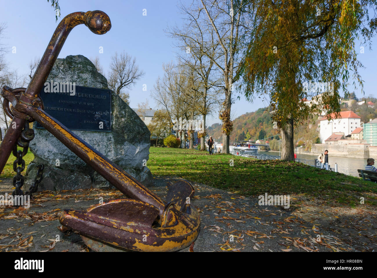 Passau, Three rivers Confluence (Inn, Danube, Ilz) with monument to the ...